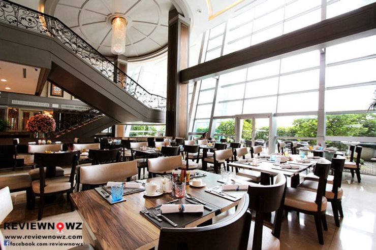 Readme.me - The Berkeley Dining Room @ The Berkeley Hotel [Weekend ...